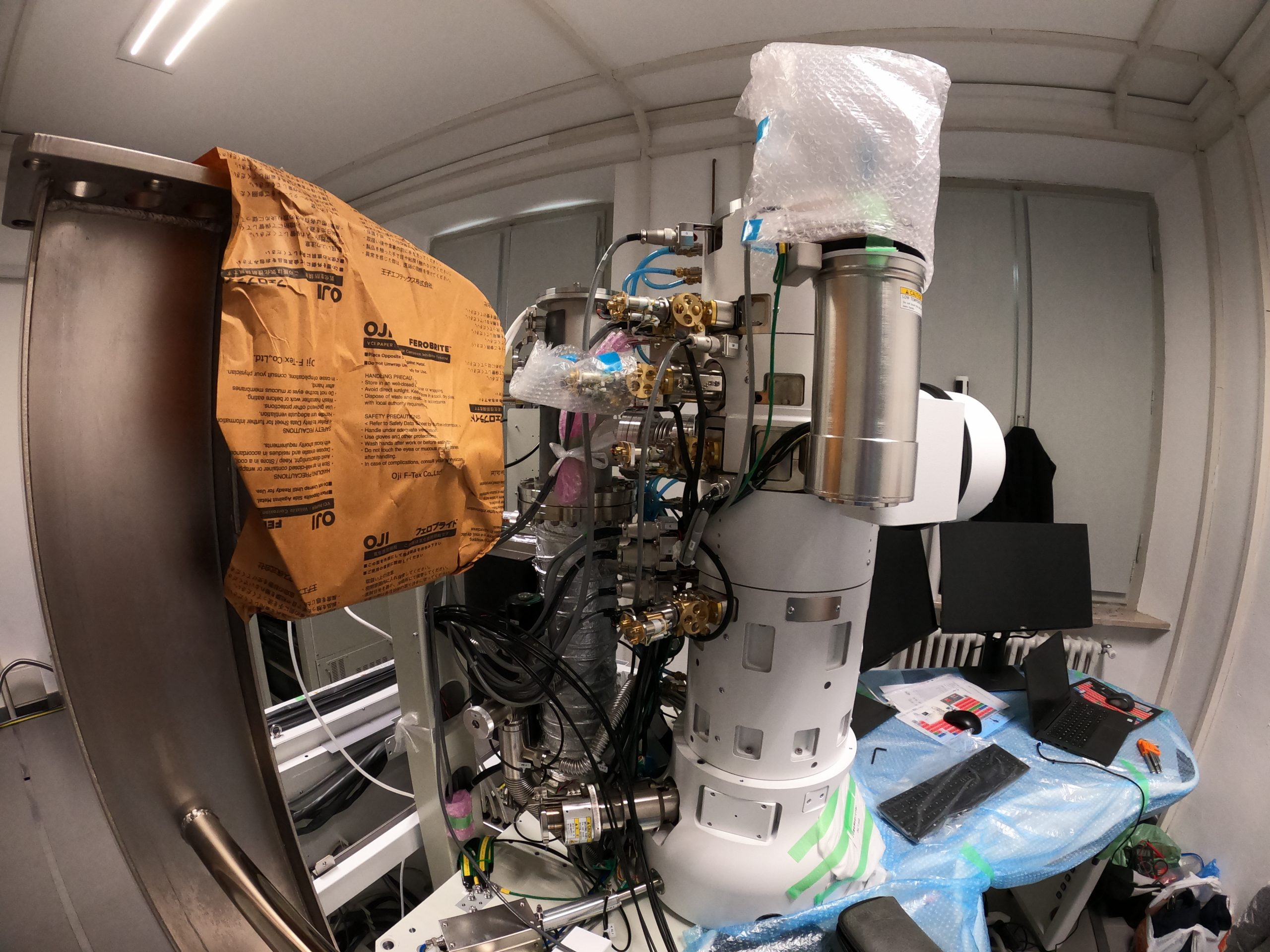 High Resolution Field Emission Gun Transmission Electron Microscope (HR ...